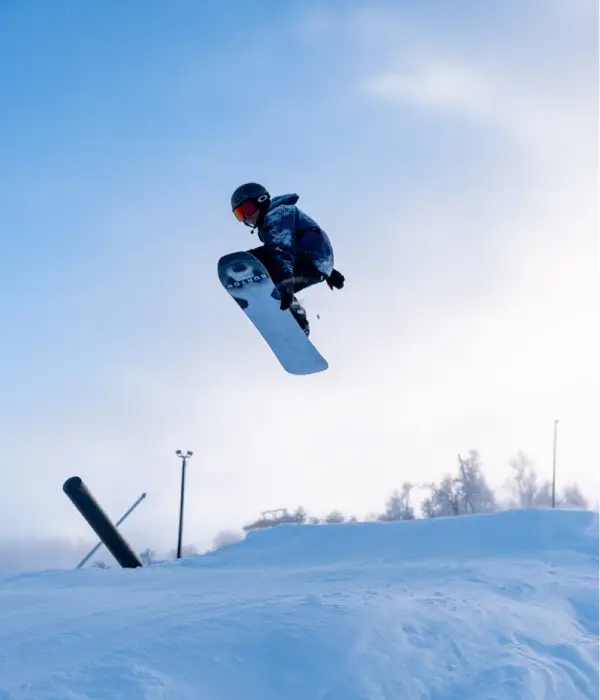 Asian Snowboard Girl from Indonesia | Zazi Landman